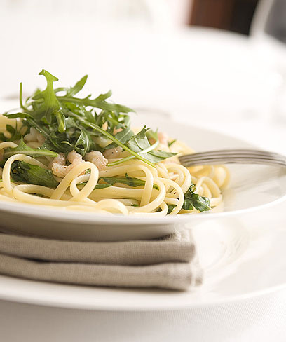 פסטה מהירה ורעננה: לינגוויני ברוטב לימון